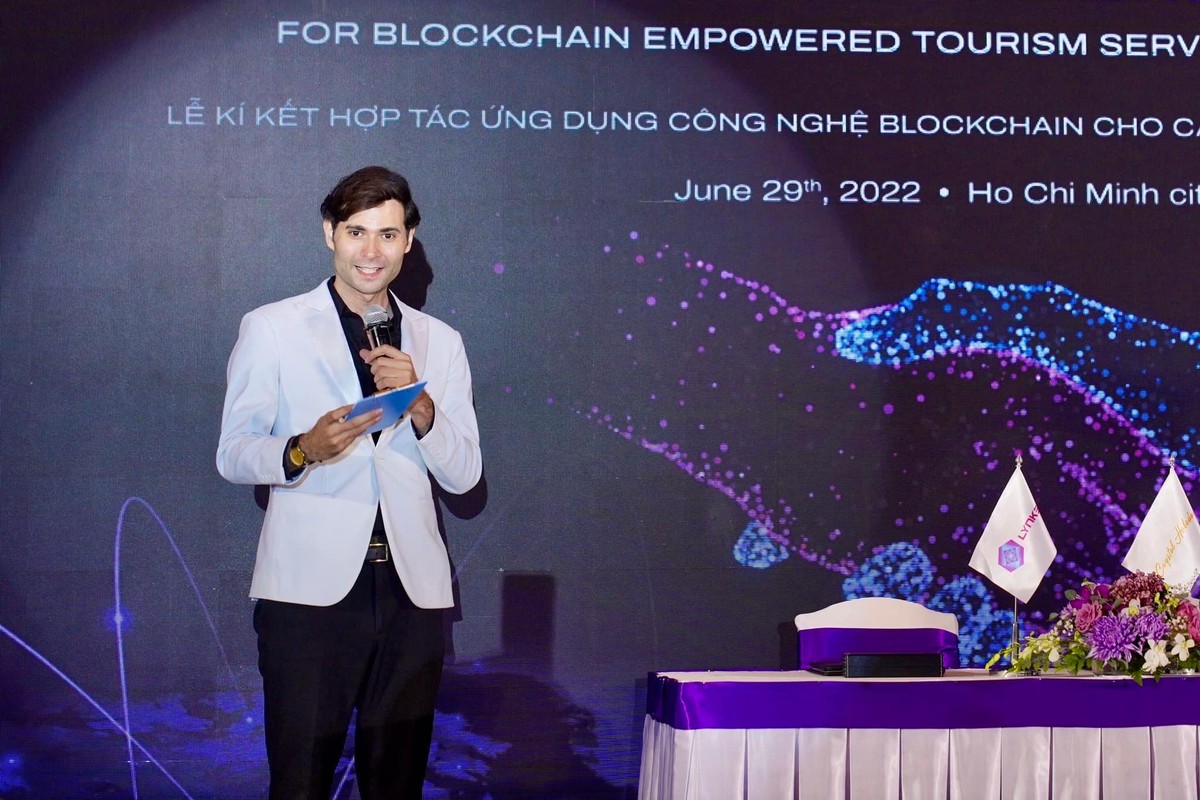 Diễn viên, MC Charlie Win: Việt Nam - Nơi tôi khát khao lan tỏa những ...