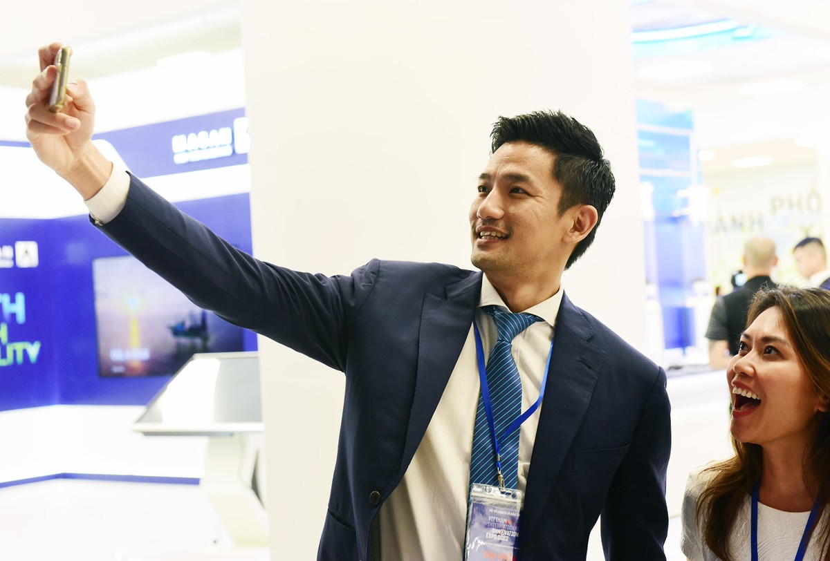 Triển lãm Đổi mới Sáng tạo tưng bừng ngày khai mạc | Tin nhanh chứng khoán